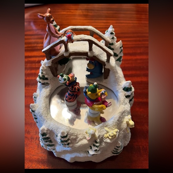 Disney | Holiday | The Disney Store 9s Musical Skating Rink | Poshmark
